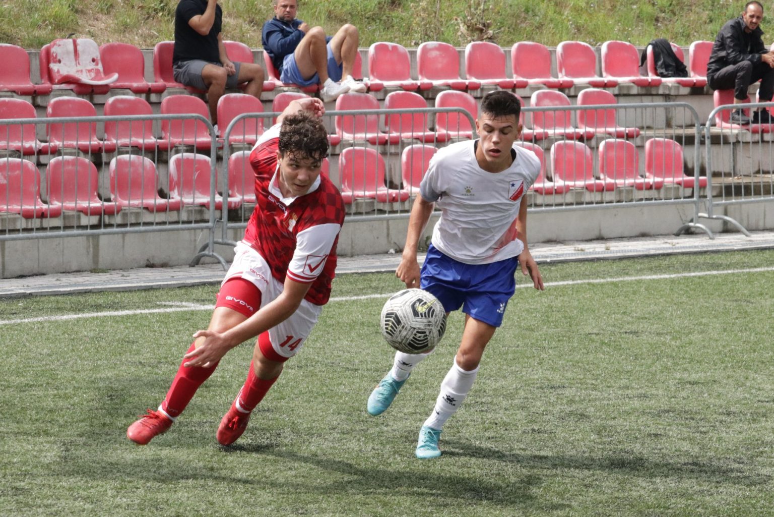 LUKA LABAN NA POZAJMICI U JEDINSTVU IZ PARAĆINA – FK Napredak